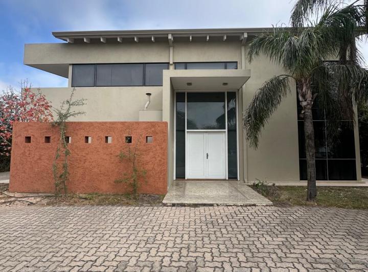 Exclusiva Casa en Alquiler en Country Costa Verde, Córdoba - Zonaprop