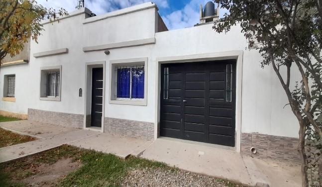 Casa Alquiler | 2 Dorm. | Garage, Córdoba - Zonaprop