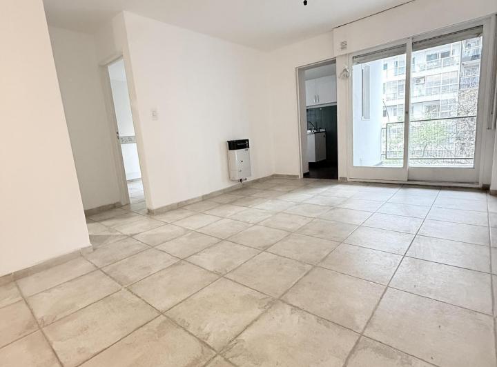 Bv Chacabuco 380 - 1 Dorm - Balcon - Coc Separada - Living Amplio ...