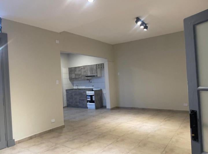 Alquiler PH 2 Ambtes Patio Cochabamba 4100 Boedo, Capital Federal ...