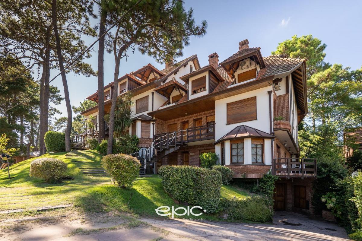 Departamento Triplex con Cochera en Pinamar Golf, Buenos Aires Costa ...