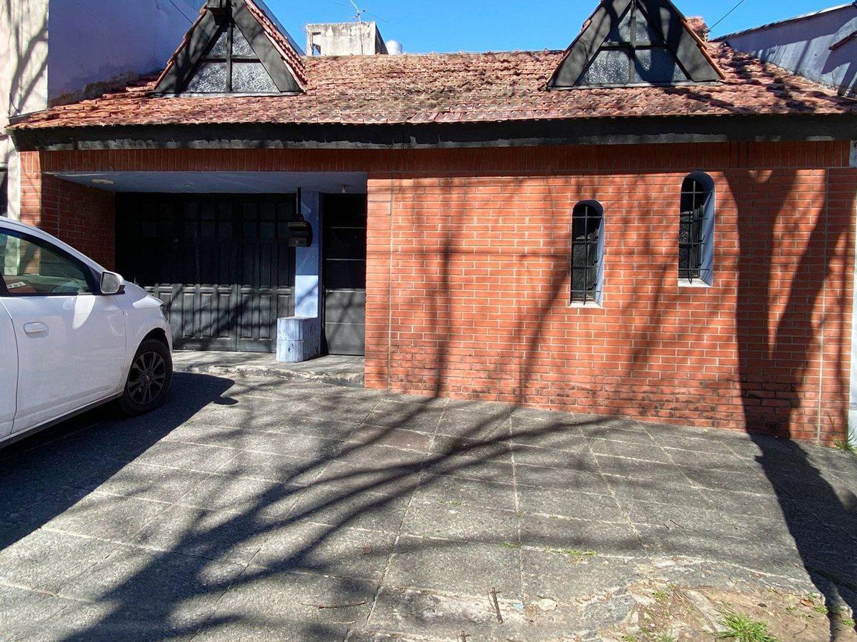 Venta Casa Lote Propio Flores Jardin Pileta, Capital Federal - Zonaprop