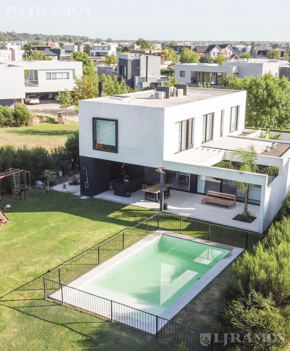 Espectacular Casa en El Golf de Canton en Venta. Diseño, Pileta, Golf ...