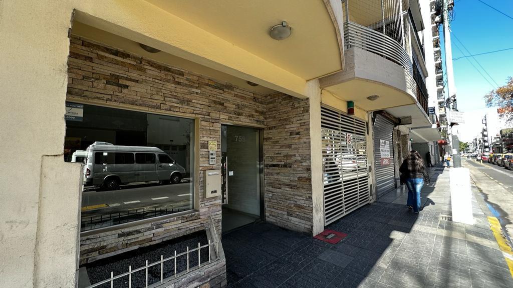 Acuña de Figueroa 700, Departamento 1 Ambiente con Parrilla y Sum ...