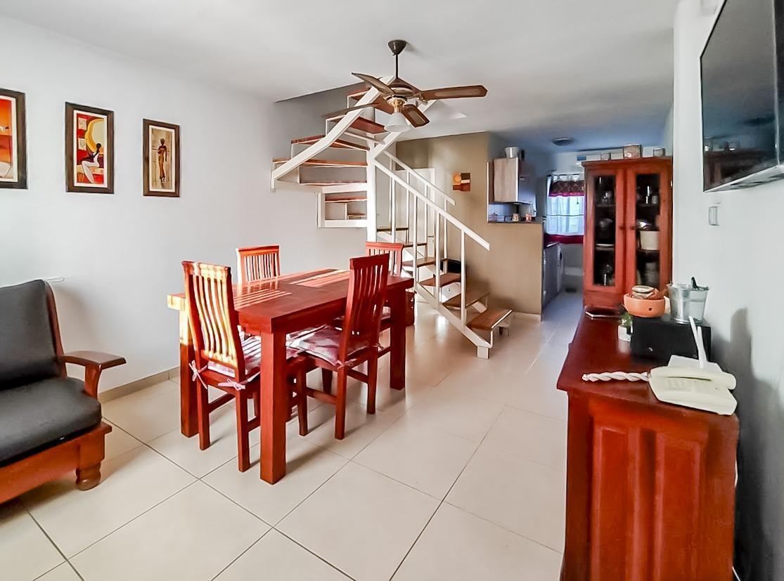 Venta - Casa Al Frente, de Dos Dorm. - Barrio Belgrano, Rosario. Santa ...