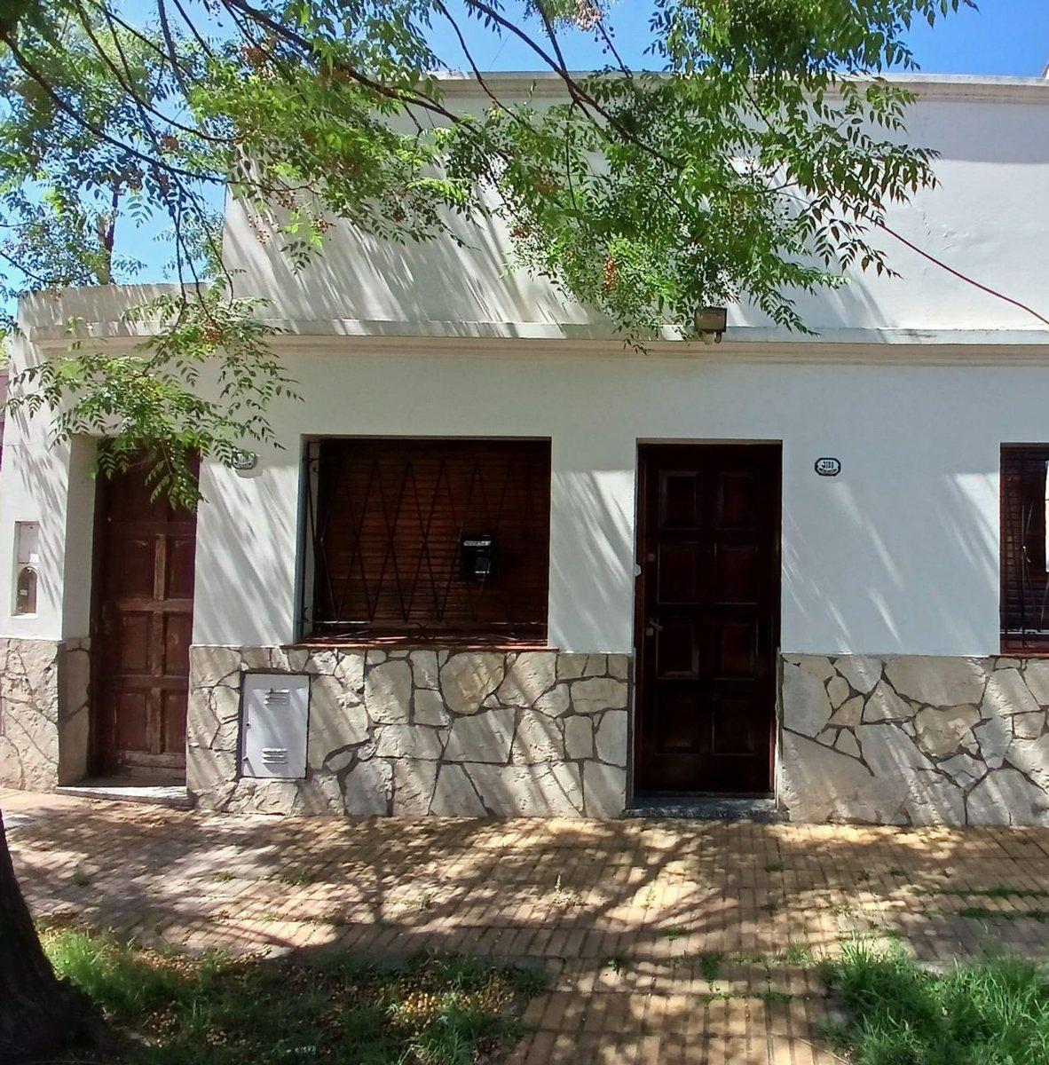 Casa 3 Ambientes + Posible Estudio o Quincho, Gba Sur - Zonaprop