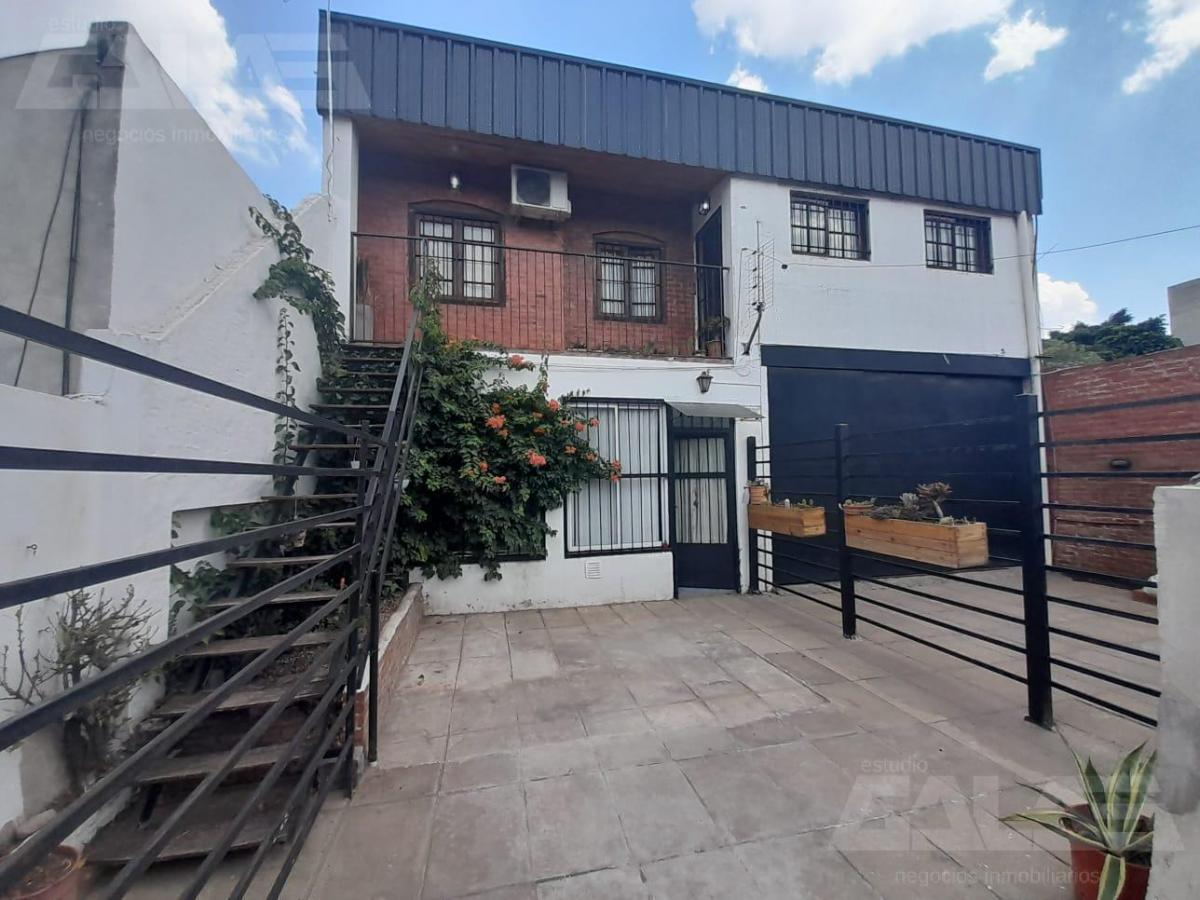 Casa – Doble Vivienda –galpón – Entradas Independientes– Villa Tesei ...