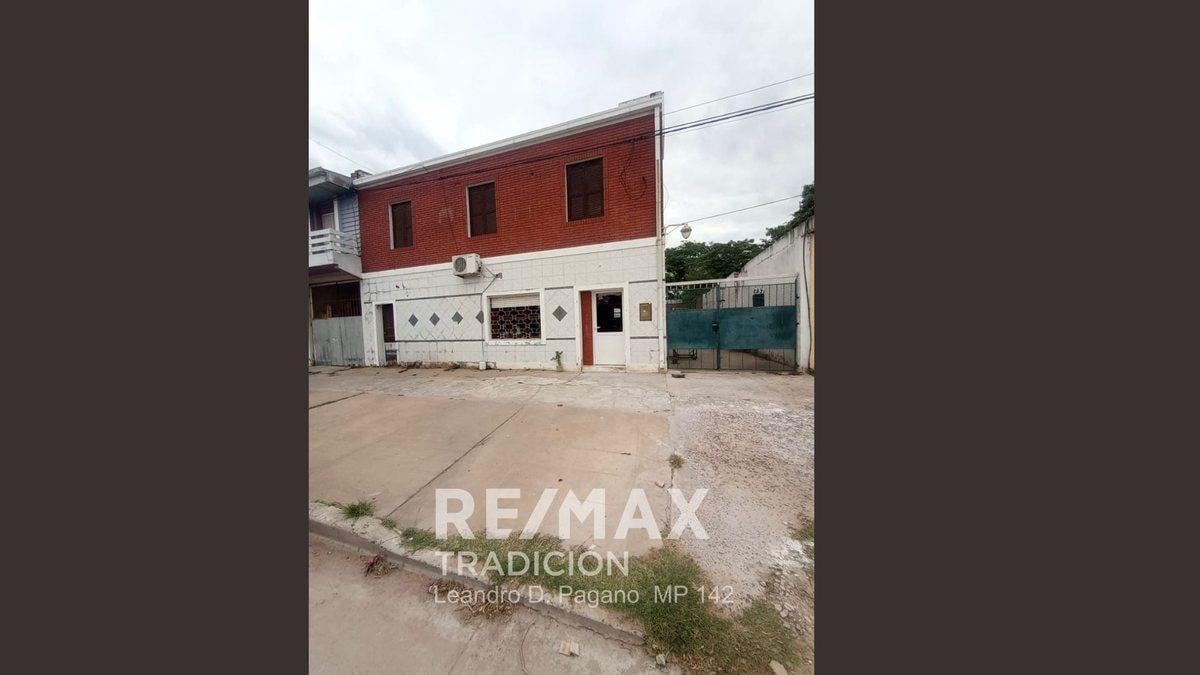 Predio en Venta con 6 Dptos + Local Comercial, Chaco - Zonaprop