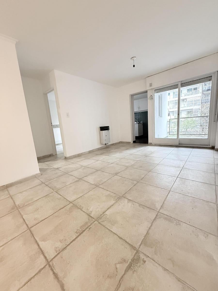 Bv Chacabuco 380 - 1 Dorm - Balcon - Coc Separada - Living Amplio ...